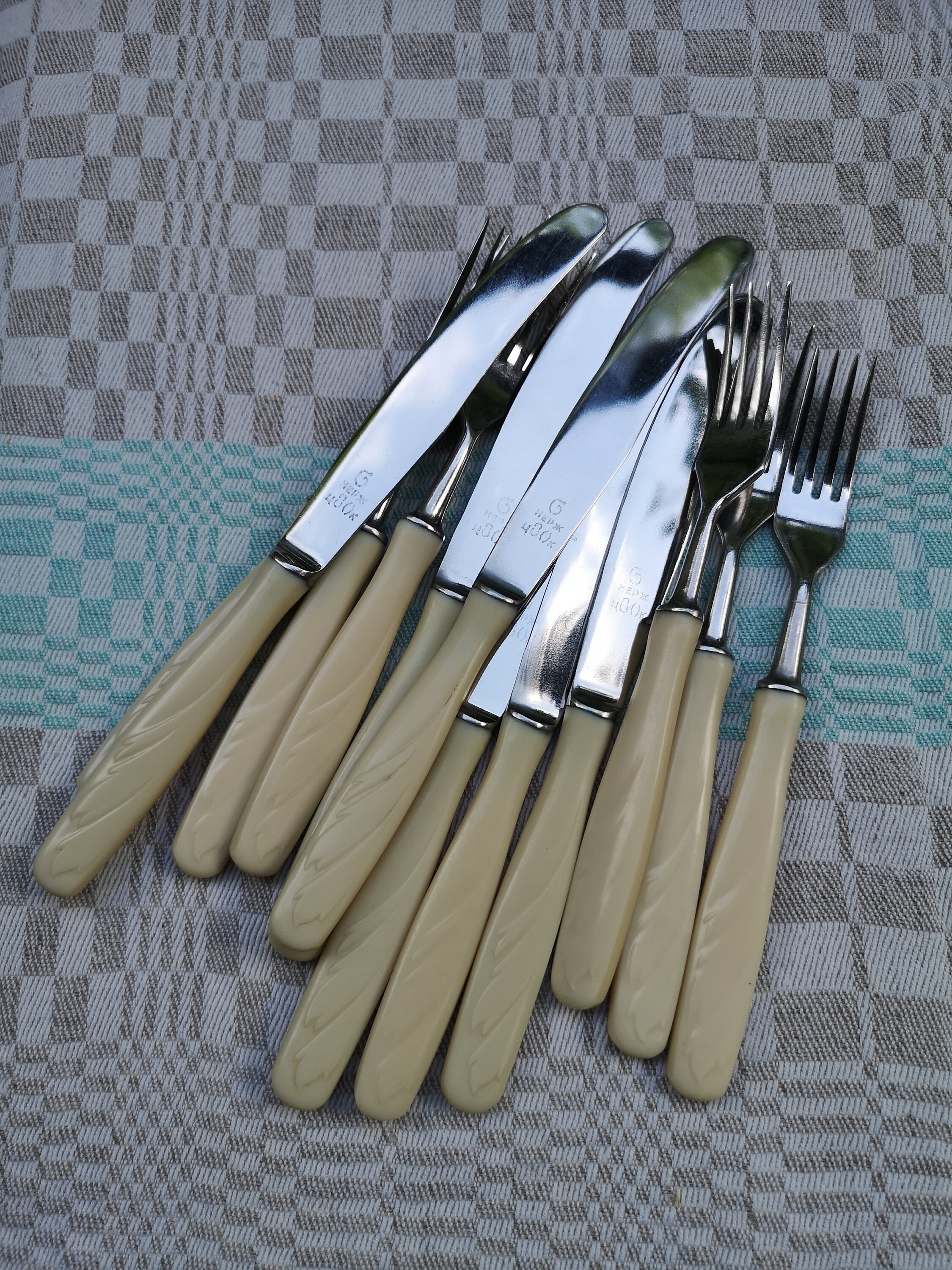 12x Flatware Ivory Bakelite Cutlery Set 6 Knives and 6 Forks With Bakelite Handles Vintage 1960s ...