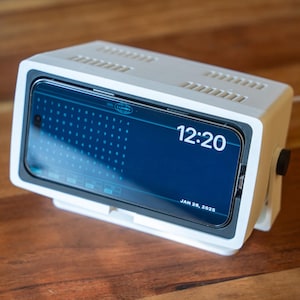 Retro "severed" 70s/80s Computer Terminal Charging Dock for Apple ...