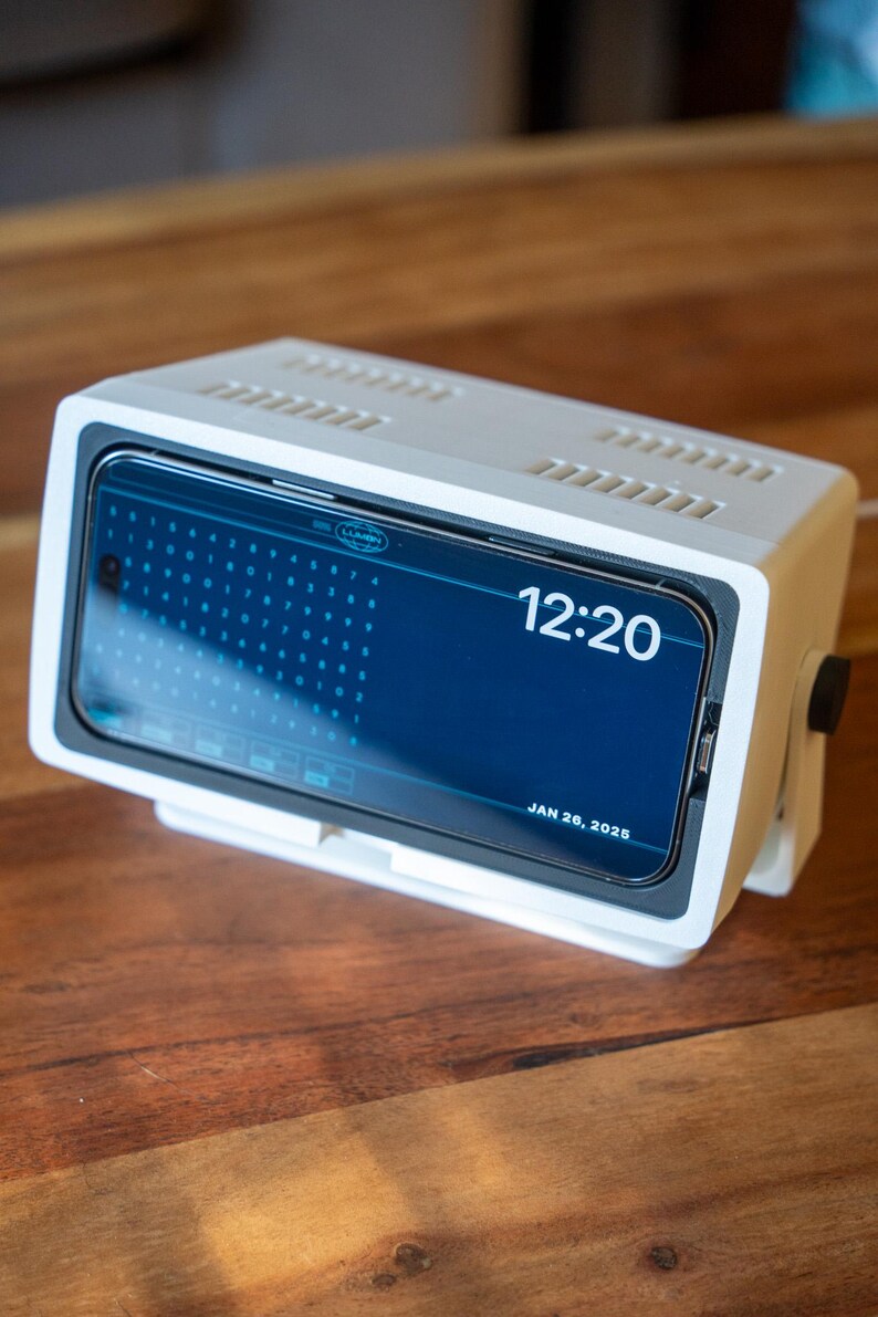 Retro "severed" 70s/80s Computer Terminal Charging Dock for Apple ...