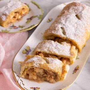 Apple Strudel Recipe: Classic Viennese Baking (PDF Downloadable Recipe ...