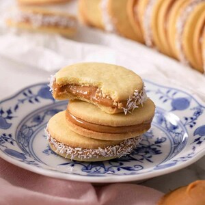 Alfajores Cookie Recipe | Dulce De Leche Sandwich | Family Baking Treat ...