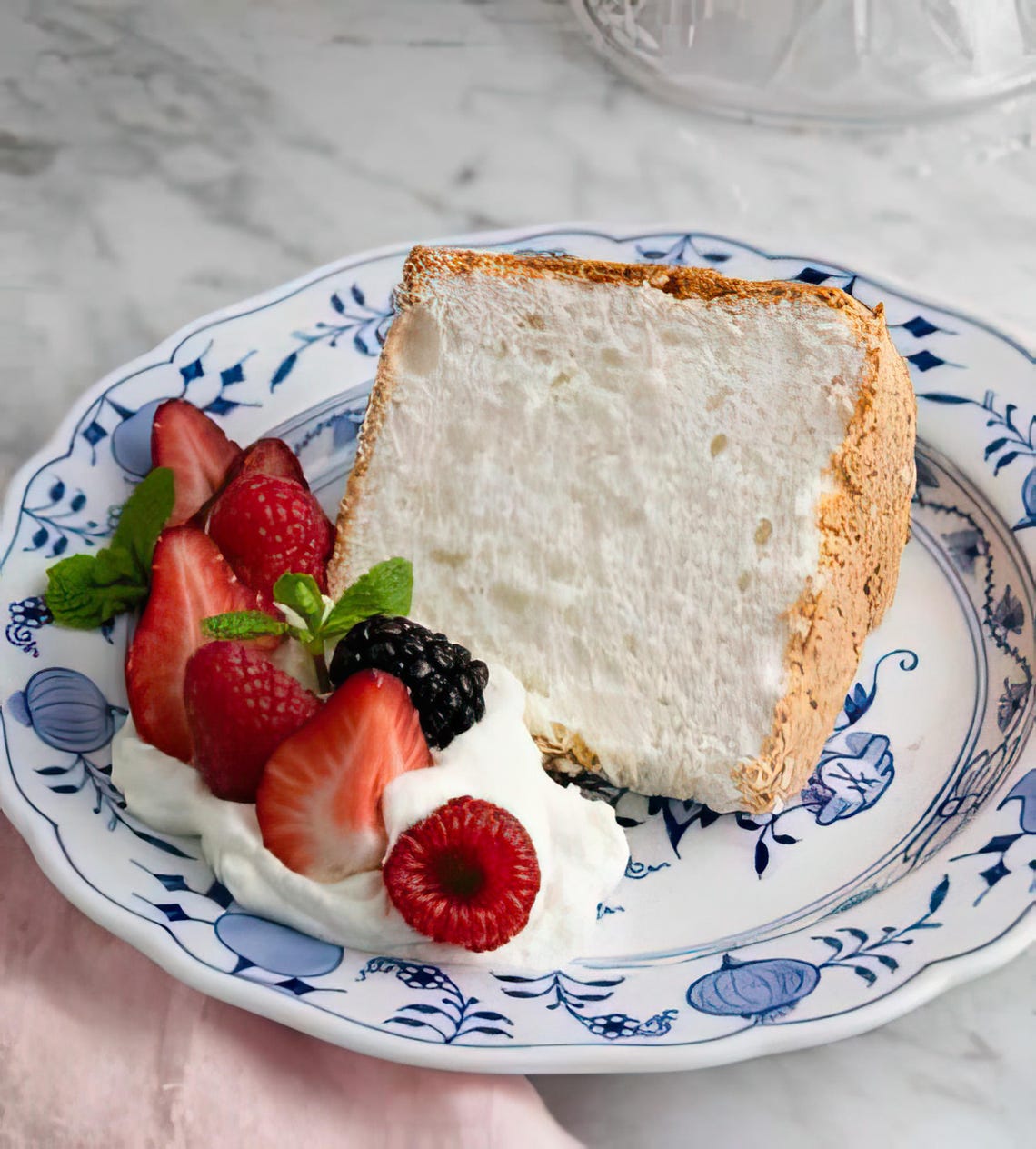 Angel Food Cake Recipe | Easy & Fluffy Homemade Cake With Fresh Berries ...