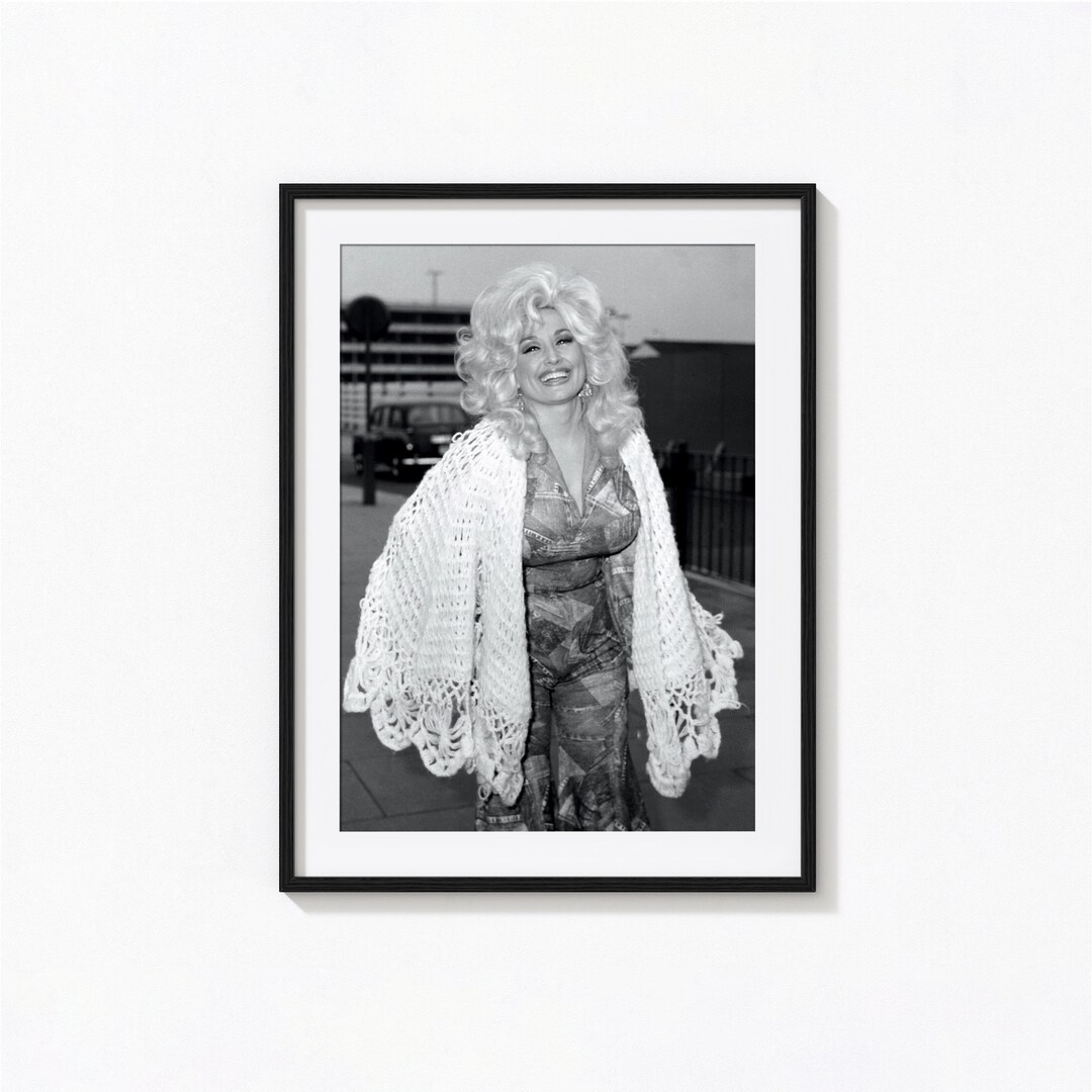 Dolly Parton Posters / Dolly Parton Black and White Wall Art, Album ...