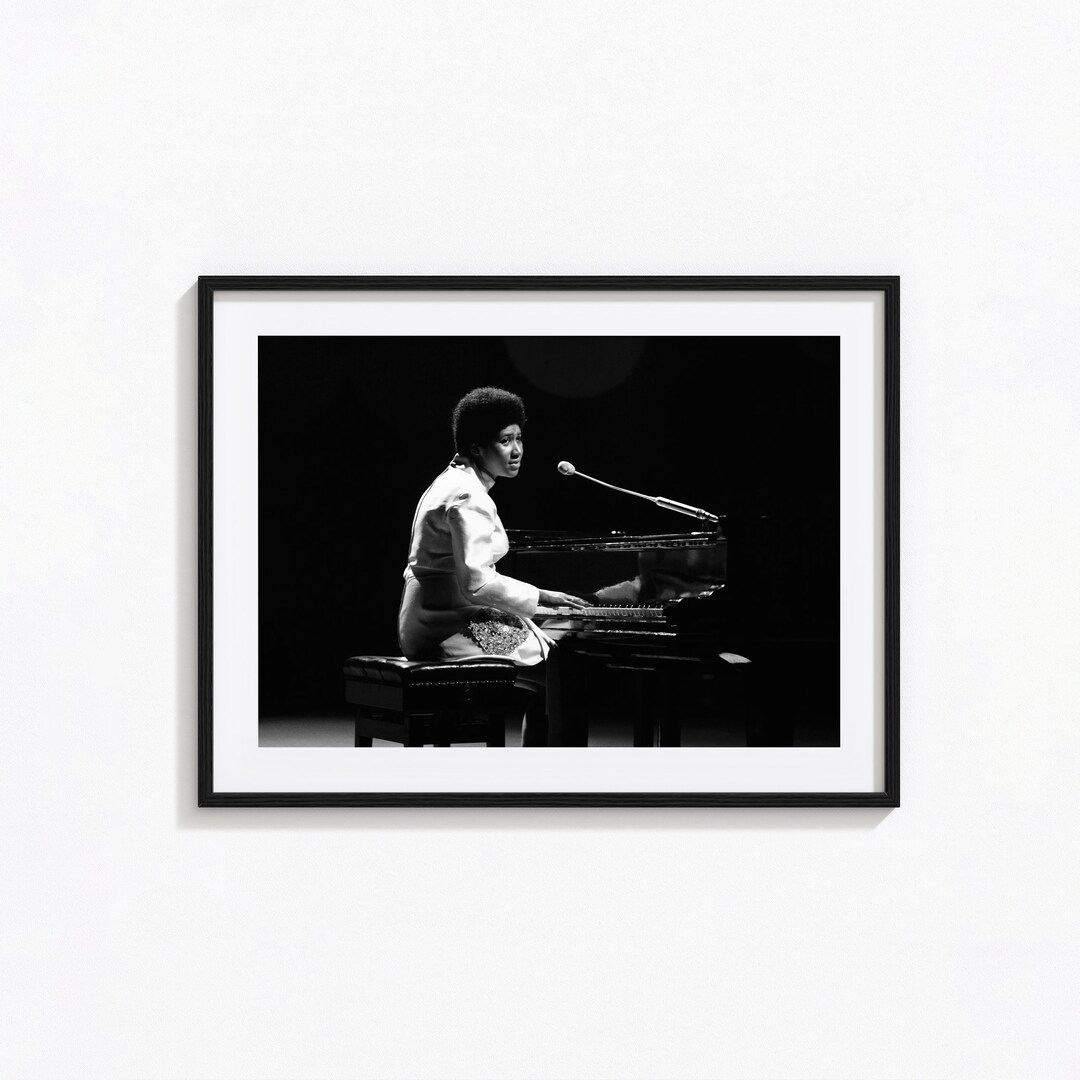 Aretha Franklin Posters / Aretha Franklin Black and White Wall Art ...
