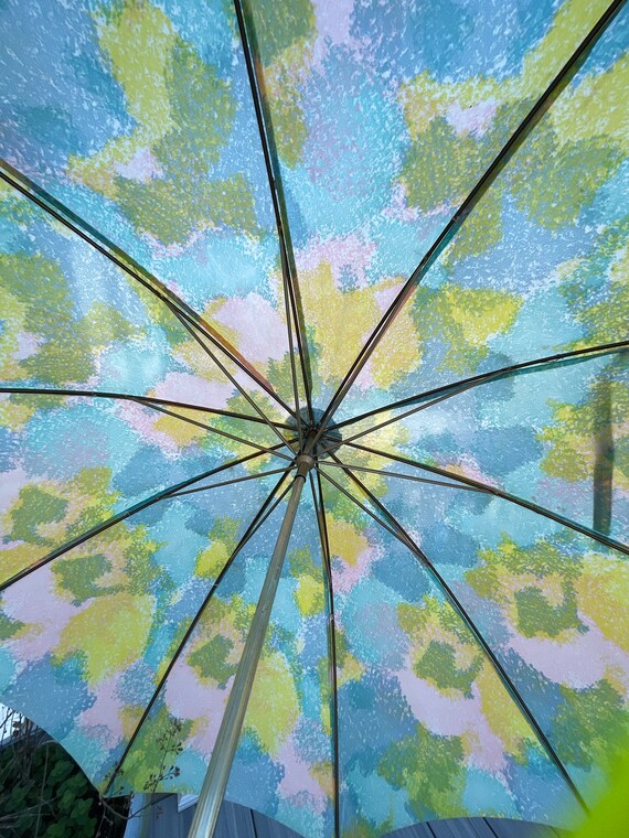 Vintage-Inspired Pastel Parasol - Classic Elegance wi… - Gem