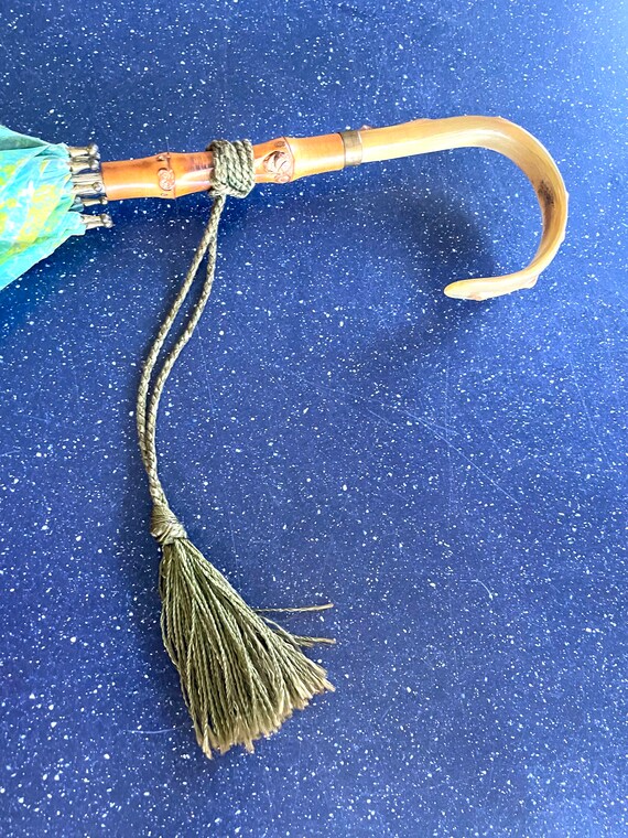 Vintage-Inspired Pastel Parasol - Classic Elegance wi… - Gem