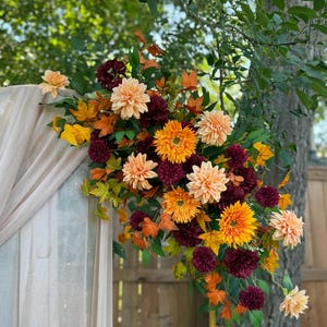 Orange Fall Arch, Flower Arch Wedding, Burnt Orange Flowers, Fall ...