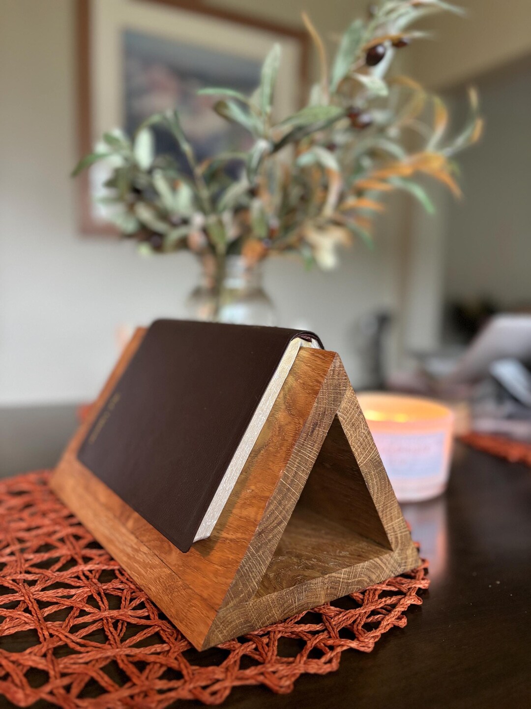White Oak Book Pyramid, Triangle Book Stand, Book Holder, Bookmark ...