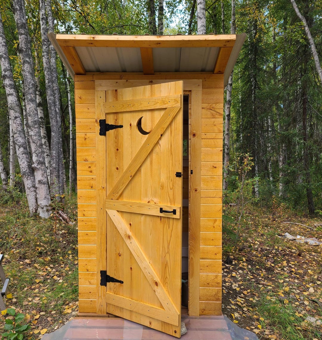 Outhouse DIY Building Plan: Outdoor Bathroom & Garden Toilet Shed (PDF ...