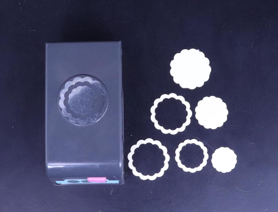 EK Success - Layering Punch 1.5' Scalloped Circle, Retired, HTF - Etsy
