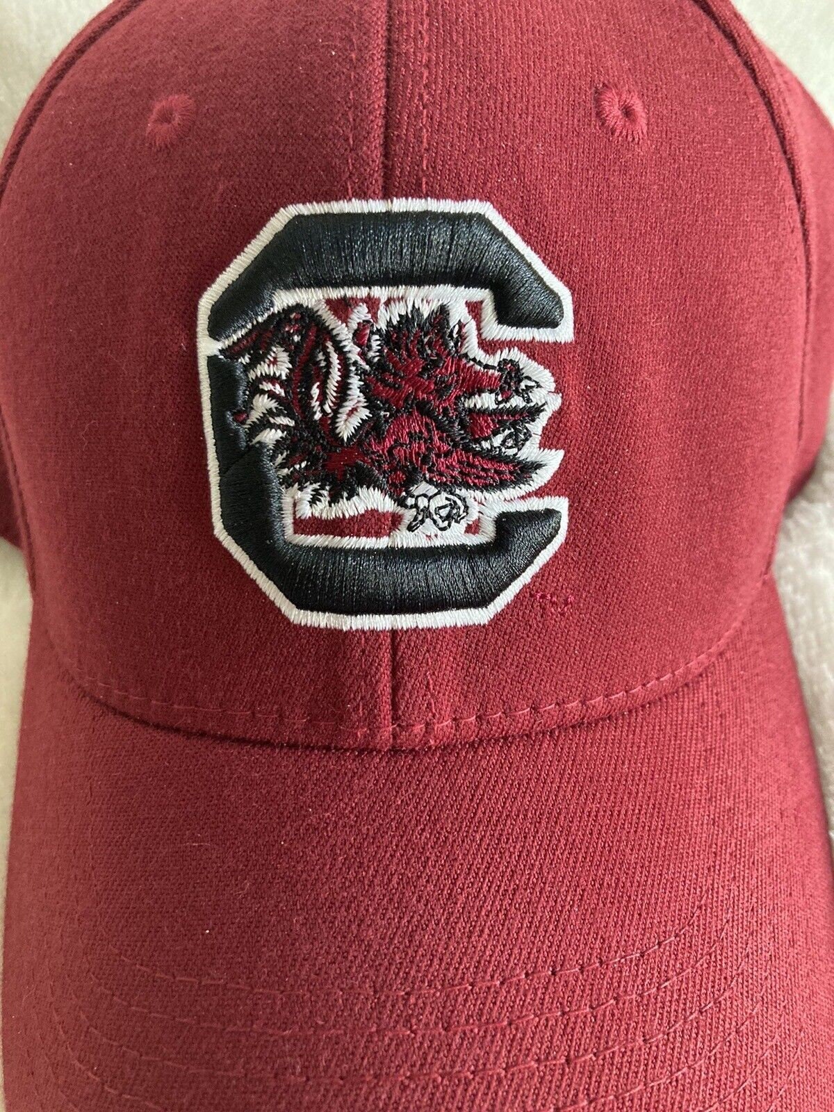 South Carolina Gamecocks Hat Cap Stretch Fit Red Large Mens Embroidered ...