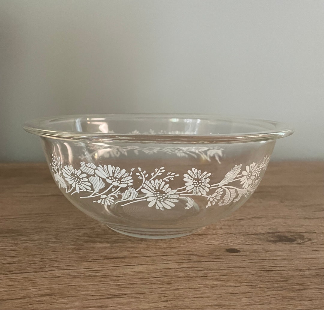 Vintage Pyrex Colonial Mist Mixing Bowl - Etsy