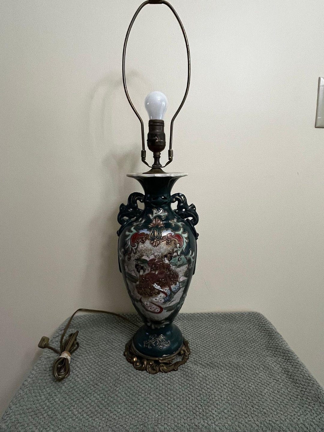 Vintage Japanese Satsuma Lamp Geisha Multicolor With Handles Double ...