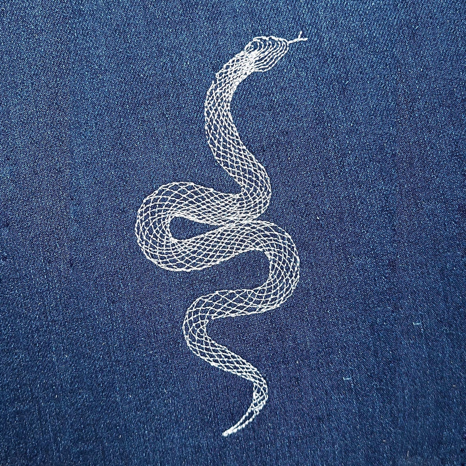 Simple Snake Embroidery Design Snake Machine Embroidery Design Snake ...