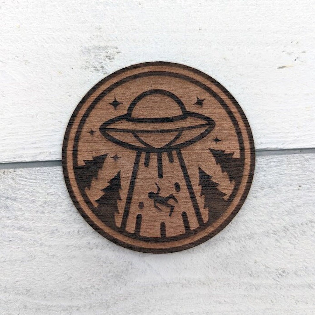 Alien Abduction UFO Wooden Sticker | Extraterrestrial Decal | Laptop ...