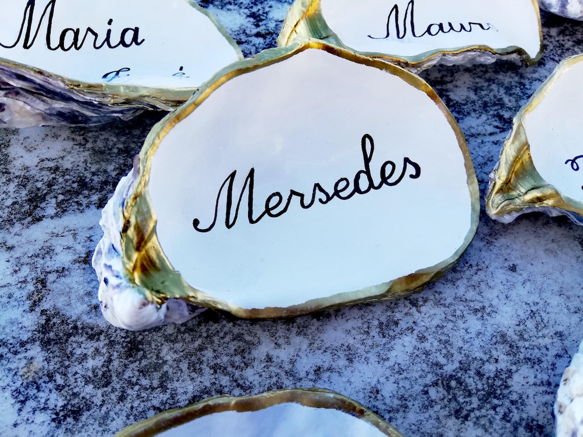 Personalized Oyster Shells With Calligraphy Names, Gold/silver Edges ...