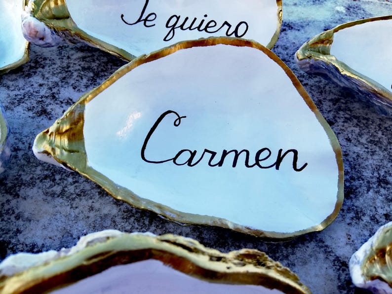 Personalized Oyster Shells With Calligraphy Names, Gold/silver Edges ...