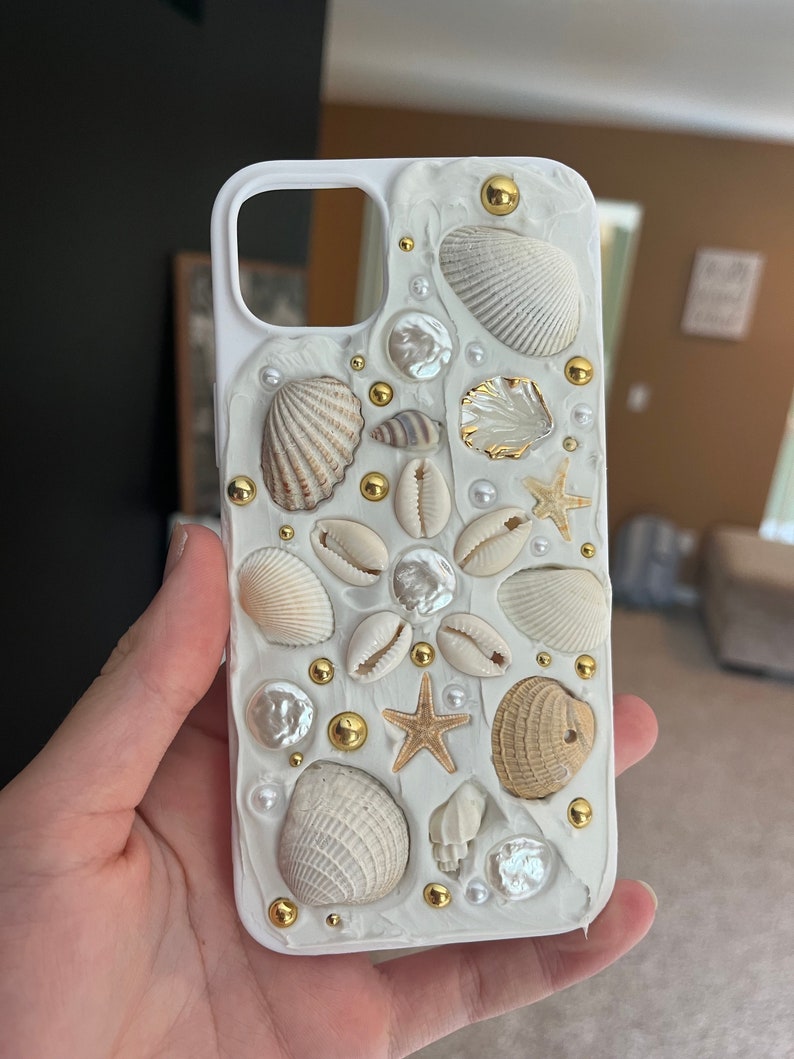 Sea shell phone cases White 3d coastal stylish case. Summer, beachy artistic phone cases. Shells ...
