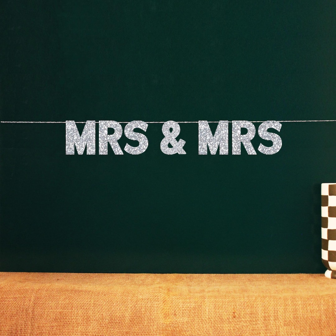 Mrs & Mrs | Wedding Reception Party Sign | 20 Color Options - Etsy