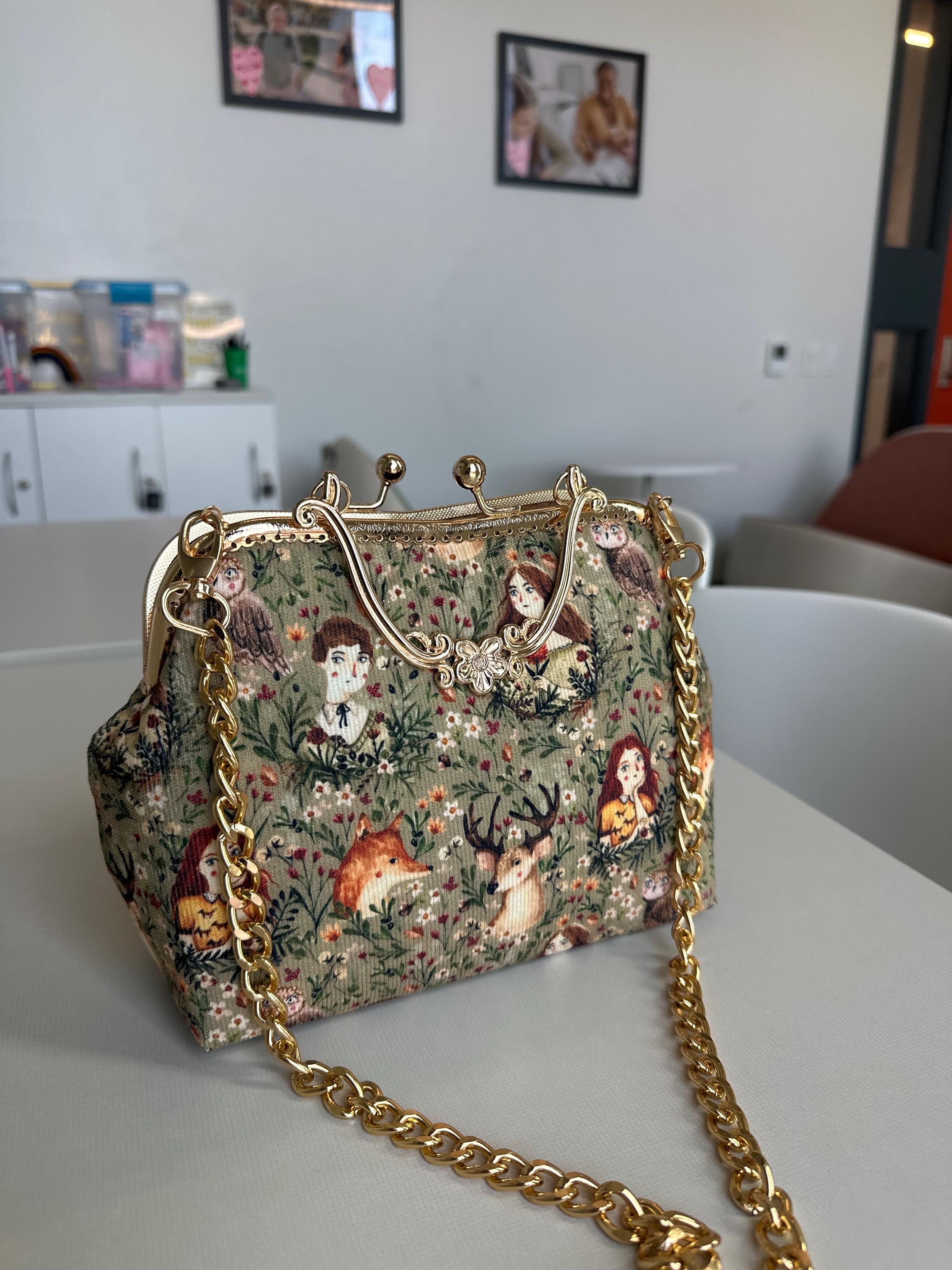 Embroidered Kiss Lock Crossbody Bag: Baloochi Design - Etsy