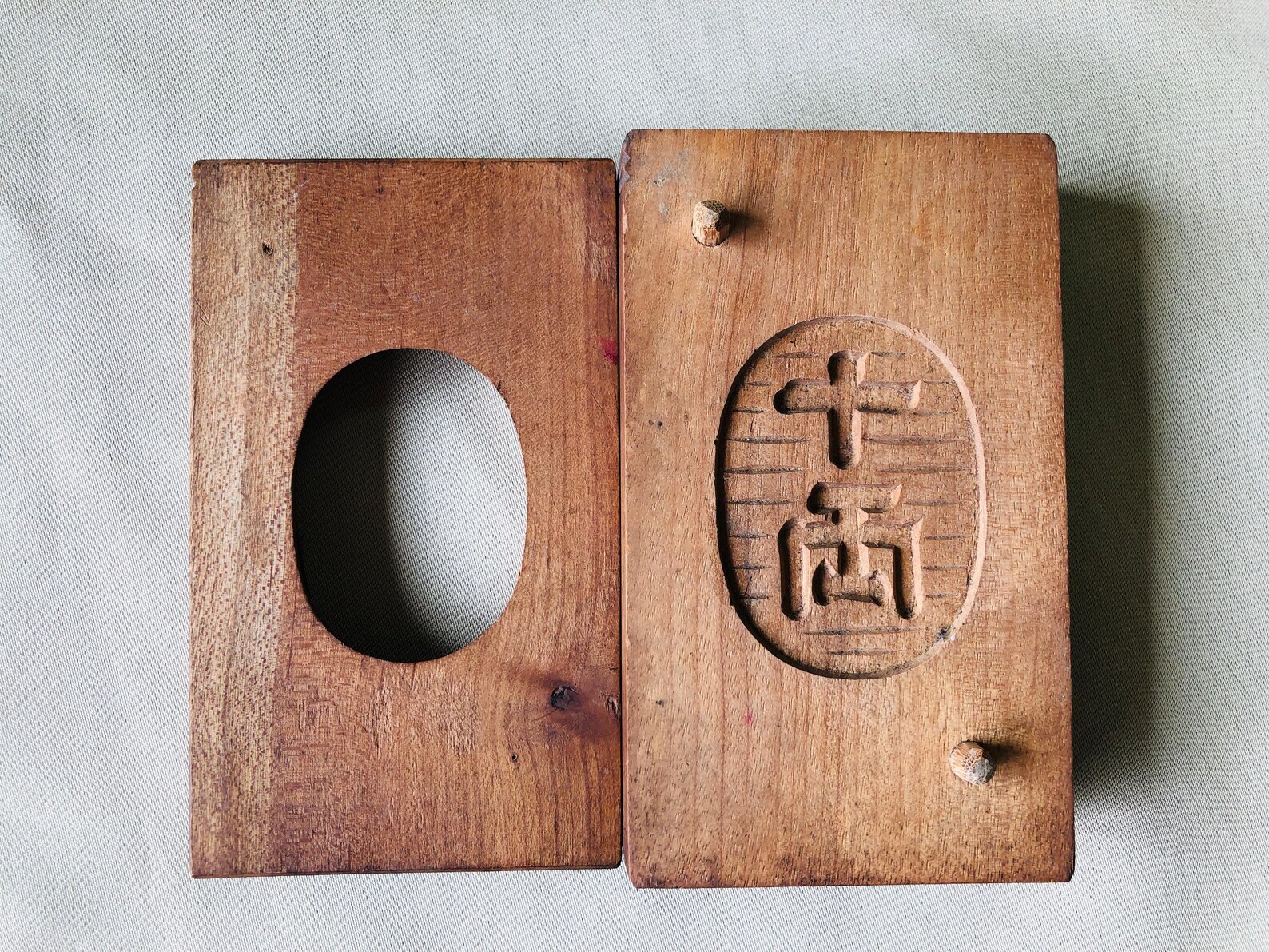 Y4226 KASHIGATA Oval Gold Coin Japan Antique Wooden Pastry Mold Wagashi ...