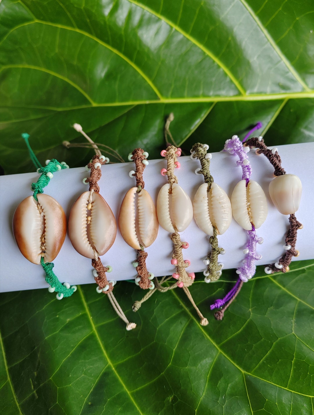 Handmade Hawaiian Seashell Bracelet - Etsy