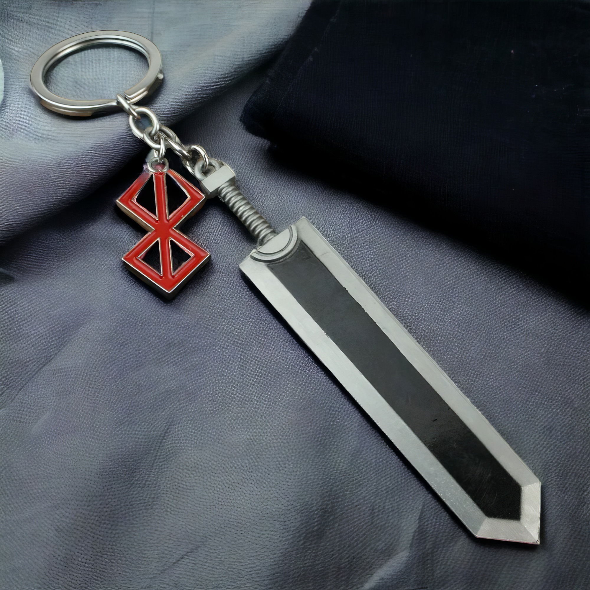 Bers#rk Anime Keyring Set, Guts Sword & Griffith Charms, Unisex ...