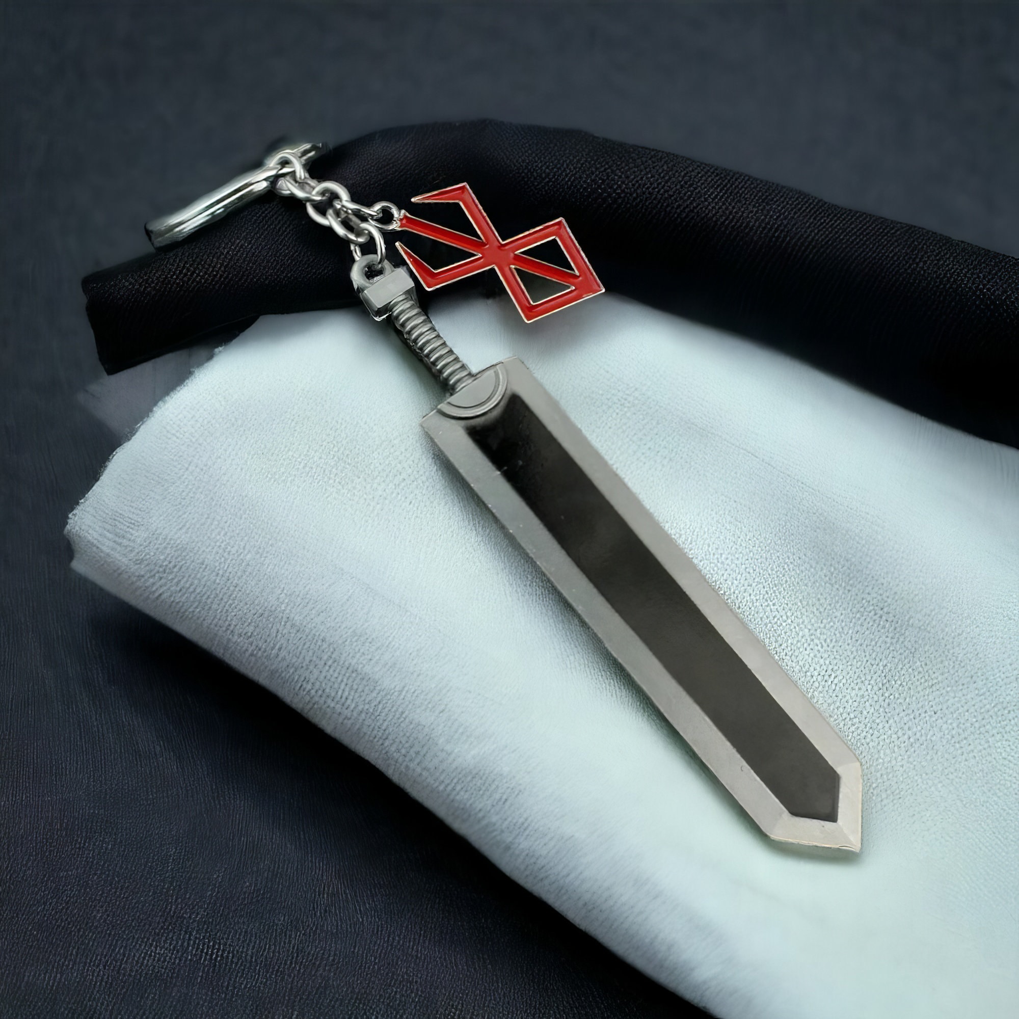 Bers#rk Anime Keyring Set, Guts Sword & Griffith Charms, Unisex ...