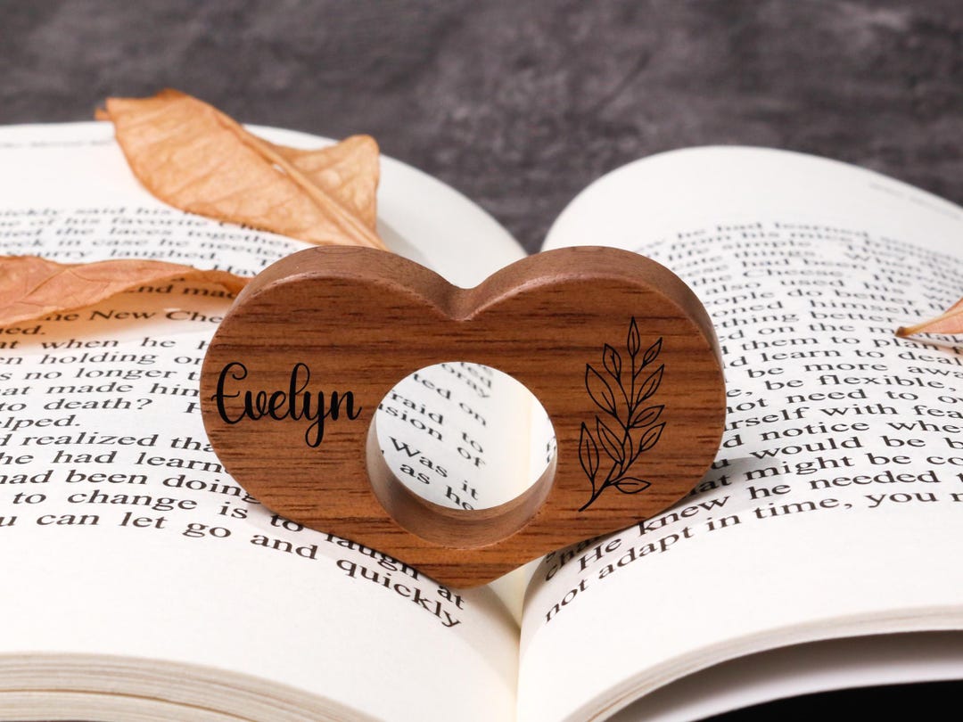 Custom Heart Walnut Wood Thumb Book Page Holder: Gifts for Book Lovers ...