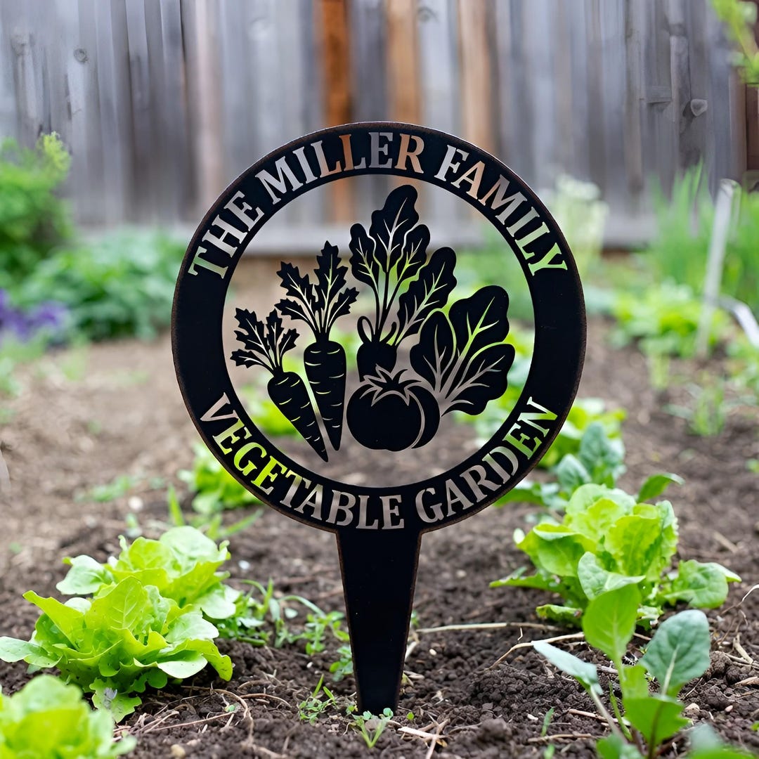 Custom Vegetable Garden Metal Sign, Personalized Family Name Garden ...