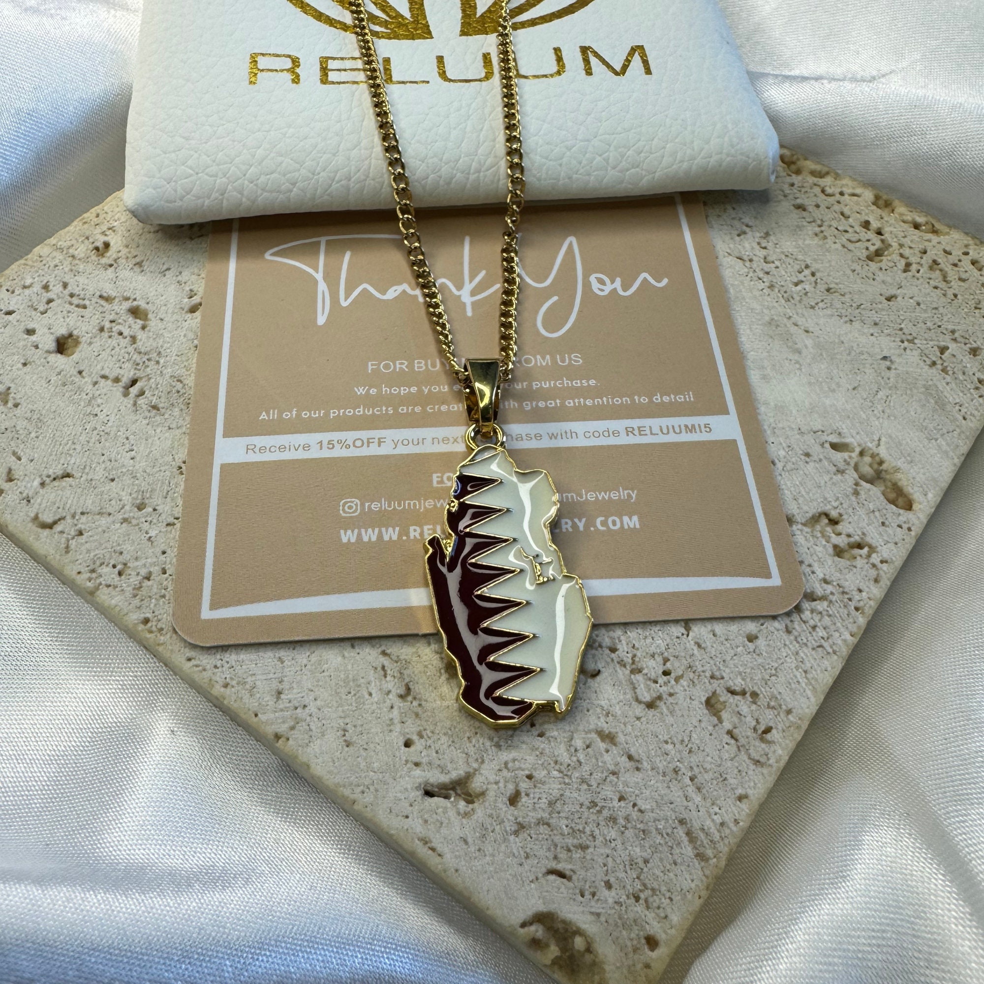 Qatar Map Outline Pendant Necklace Flag of Qatar Charm Necklace qatari ...