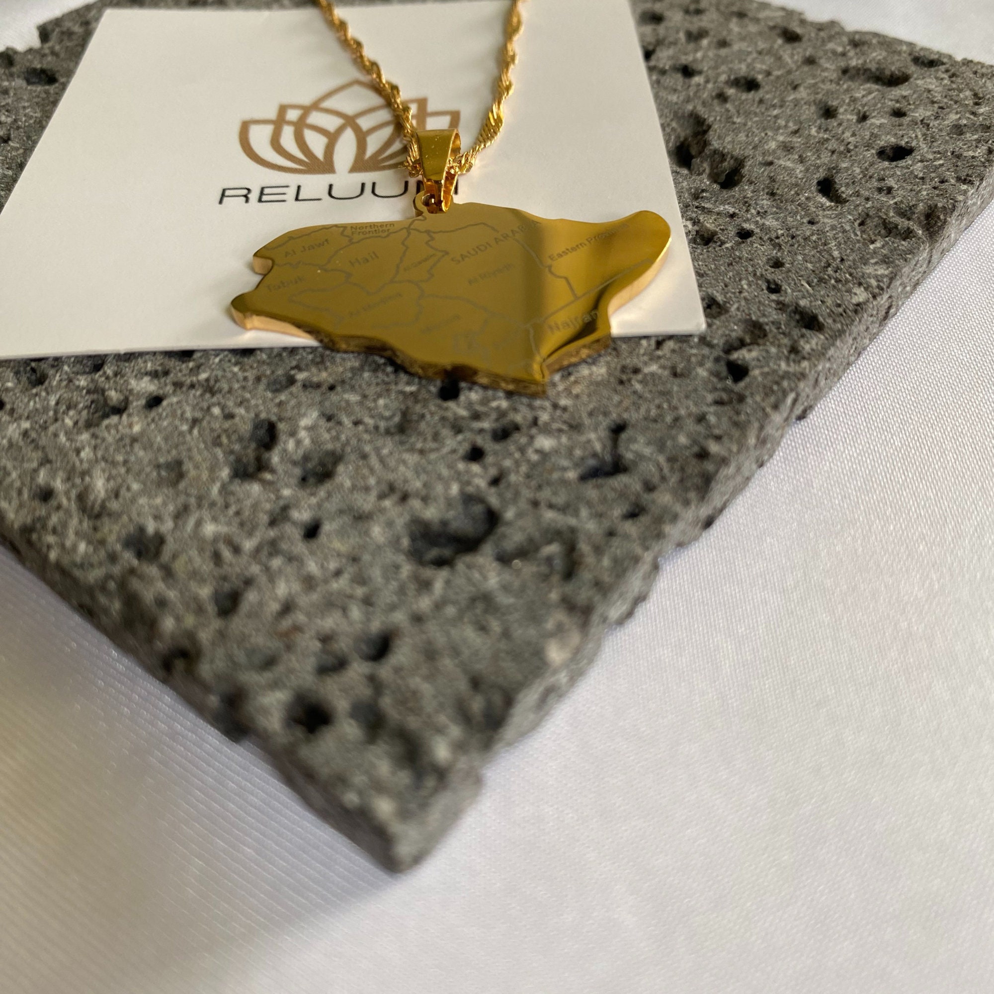 Saudi Arabia Map Outline Pendant Necklace saudi Arabia Map With City ...