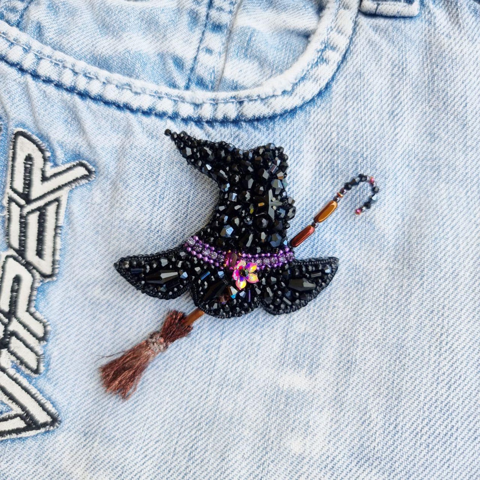 Beaded Witch Hat and Broom Brooch Pin Gift,embroidered Witch Hat Brooch ...