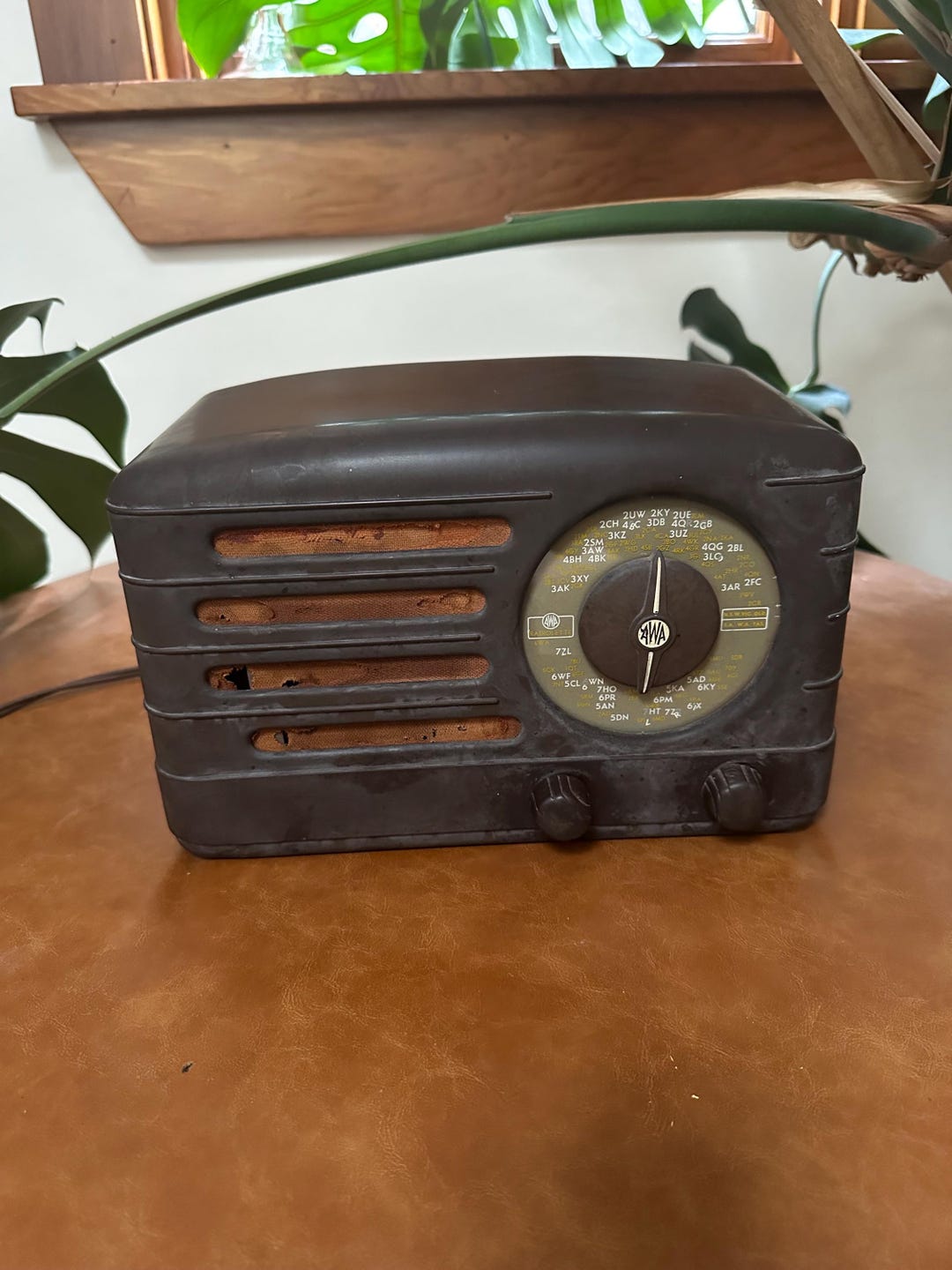 1940 AWA Bakelite Valve Tube Australian Radio Vintage - Etsy