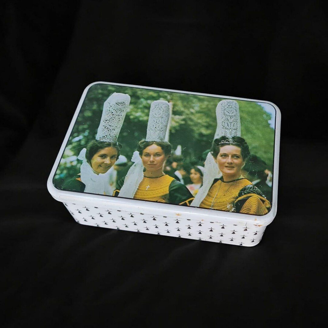 French Vintage Tin Can Knick Knack Box Massilly France Metal Antique ...