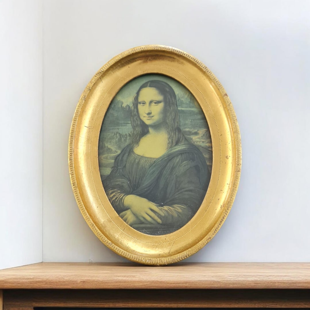 Vintage Frame With Mona Lisa Old Image Print in Oval Frame, Collectible ...