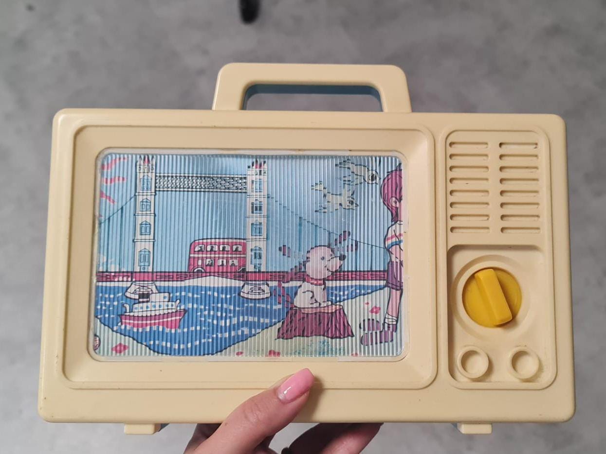 Vintage Box My Kids Toy 1985 TV Music Box London Bridge Musical TV ...