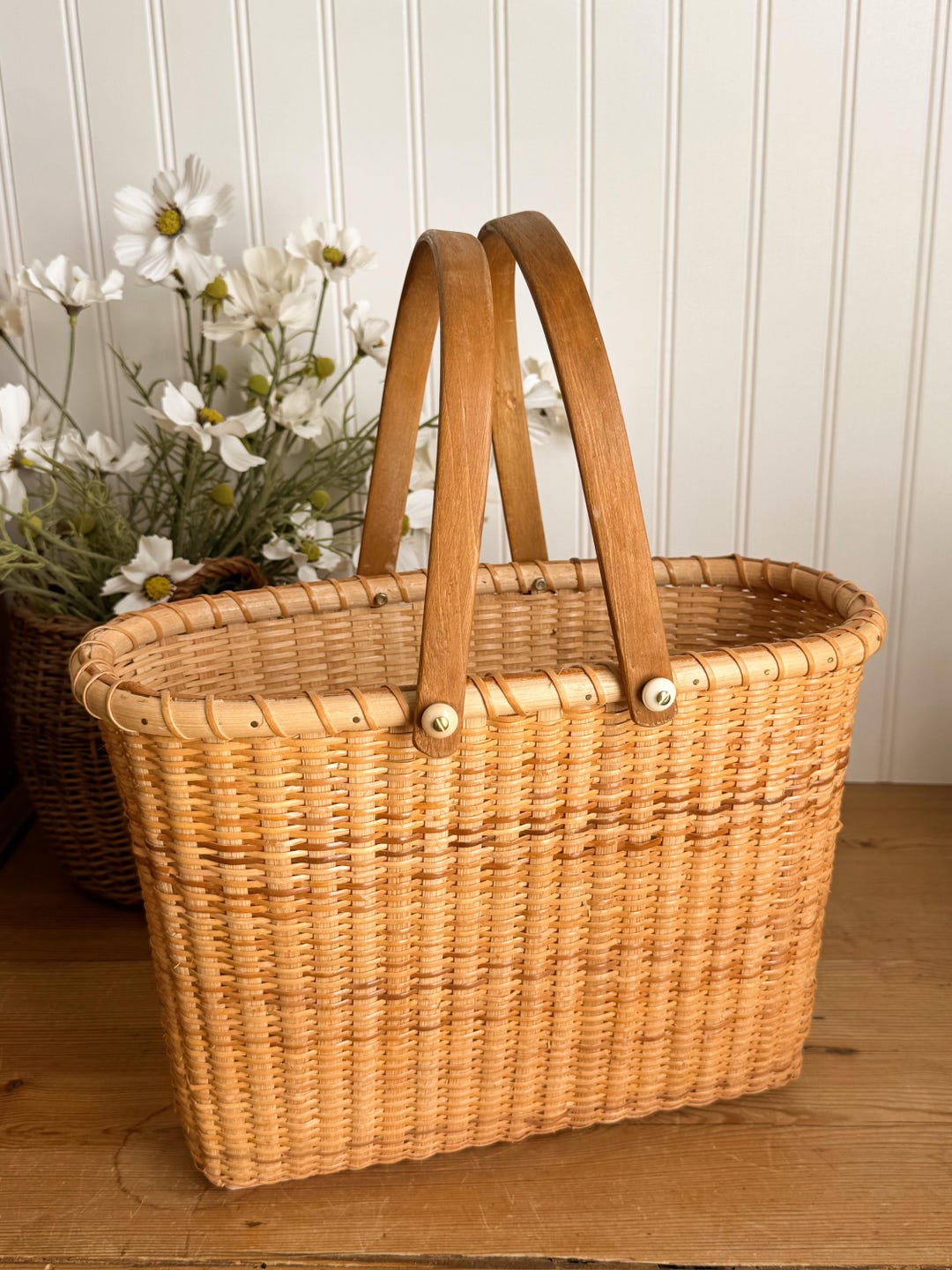 Vintage Nantucket Style Woven Basket, Cottage Core, Cape Cod Decor ...