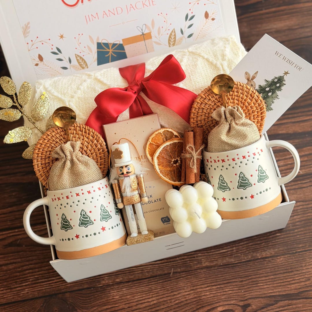 Winter Gift Basket, Cozy Christmas Gift Box, Holiday Gift Box, Gift Box ...