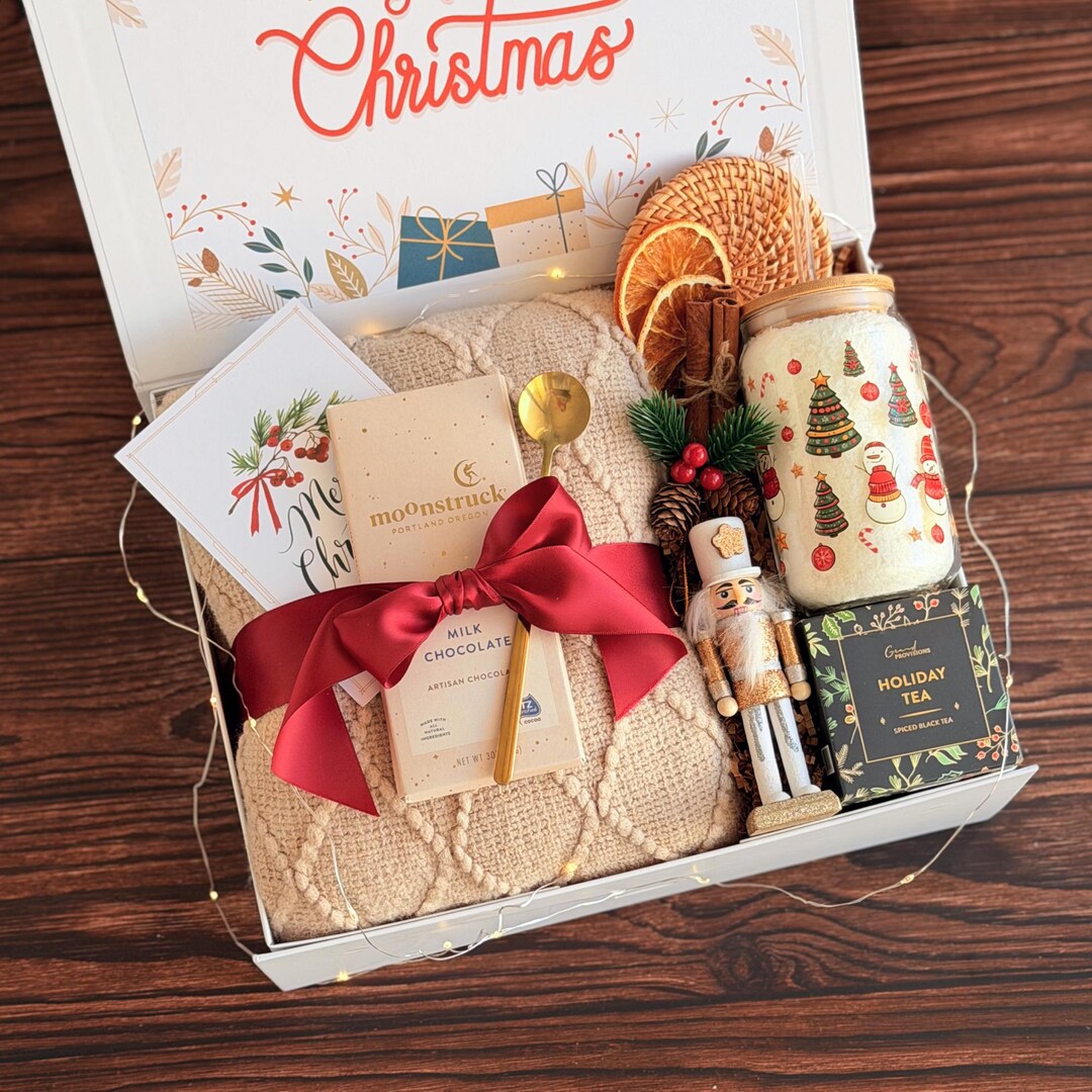 Cozy Winter Gift Box, Warm Gift Basket, Hug in a Box, Women Self Care ...