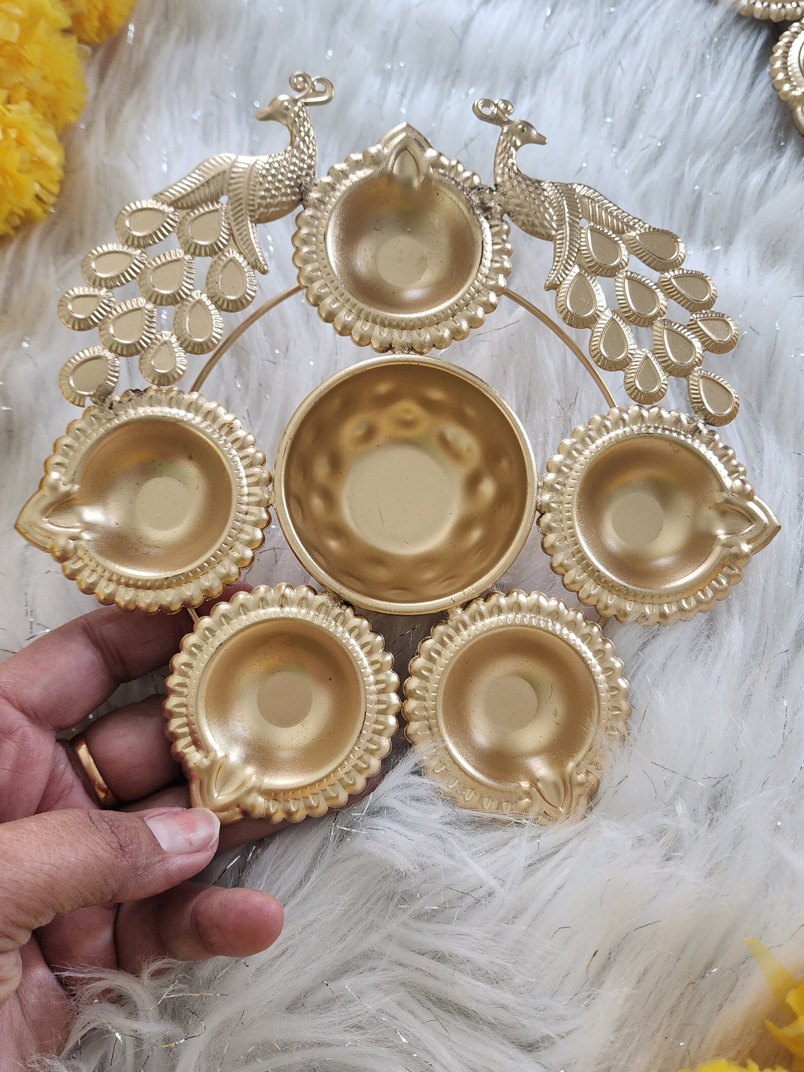 Metal Urli Diya Set Gold Diwali Decoration Housewarming Return Gift ...