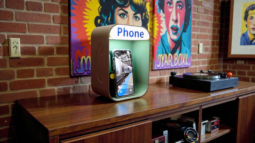 Vintage Phone Booth Magsafe Charging Station for iPhone - Etsy