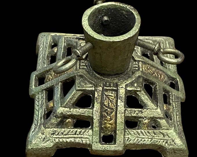 Cast Iron Feather Tree Stand, 4" Square Base, 1" Hole Opening for Trunk ...