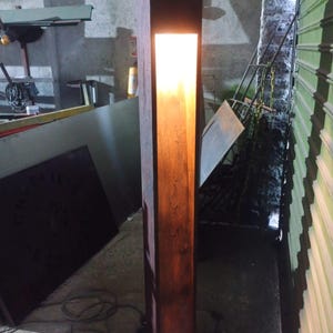 Custom Modern Post Light With LED – Handcrafted Outdoor Lighting - Etsy