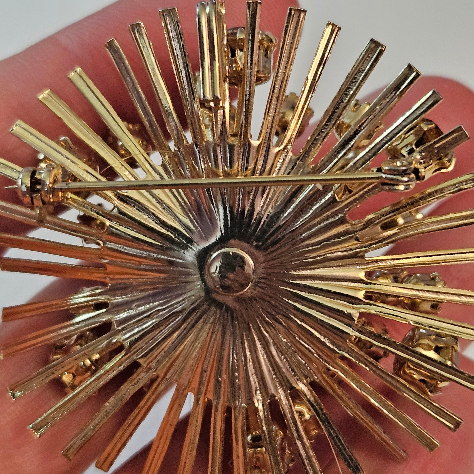 Eye Catching Mid-century Modern Brooch/pendant - Etsy