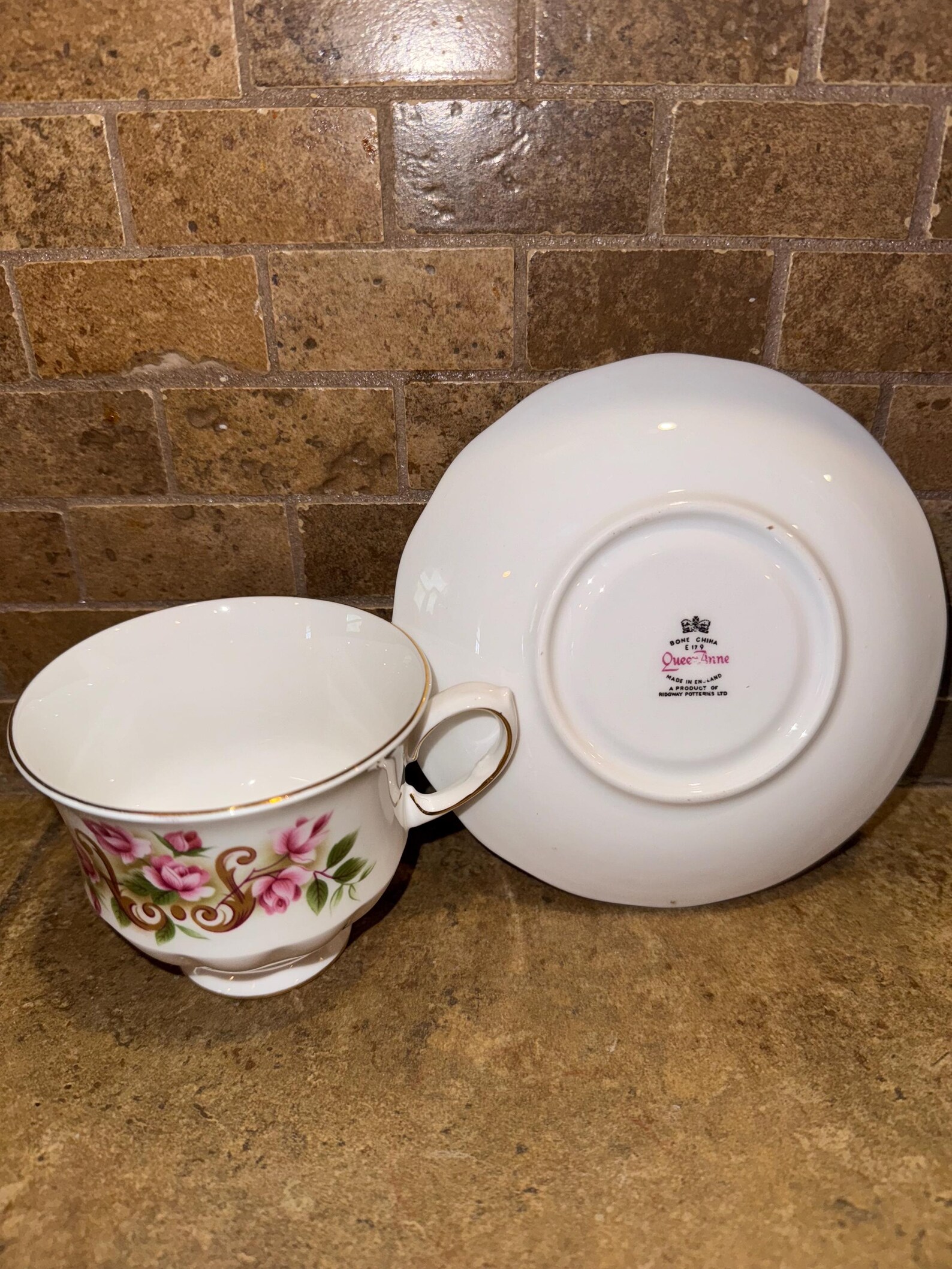 Queen Anne Fine Bone China Made in England Teacup & Saucer With Pink ...