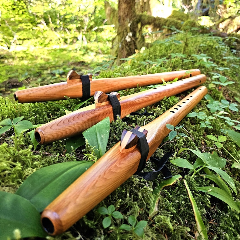 Beginner Flute Key of G by Stellar Flutes- Cedar Native American Style ...