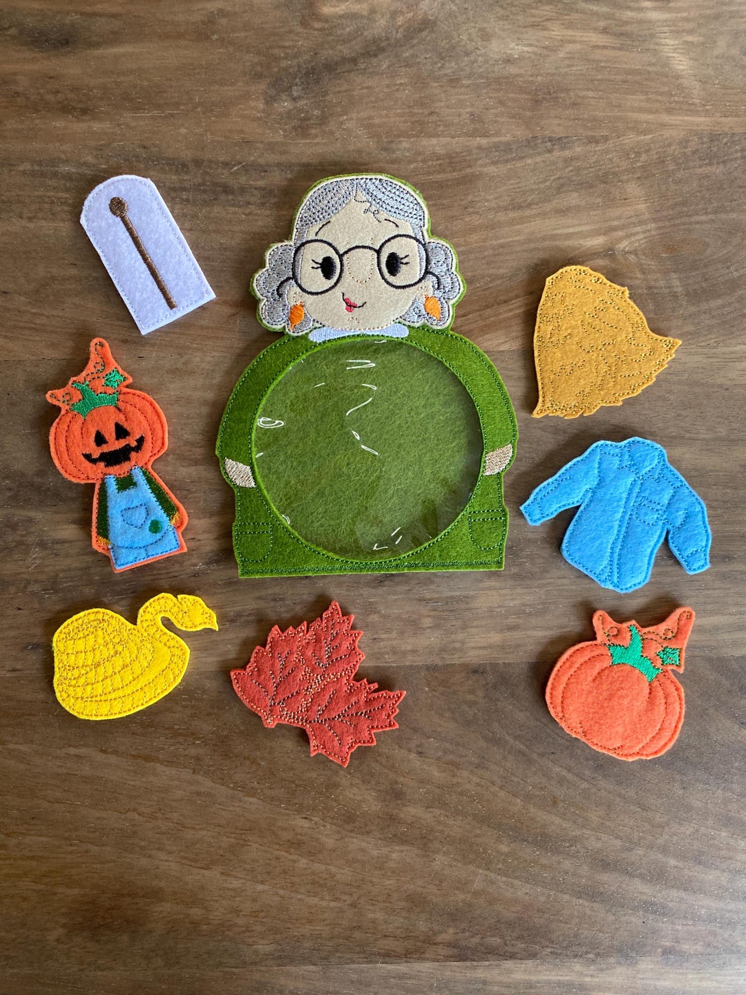 There Was an Old Lady Who Swallowed Some Leaves Finger Puppet Set - Etsy