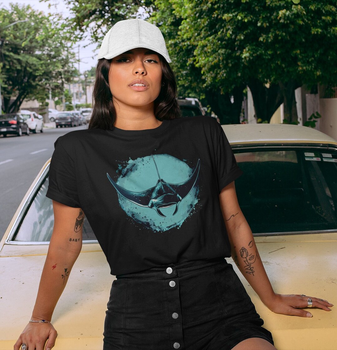 Manta Ray Tee Cool Manta Ray T-shirt Gift for Manta Ray Lover Ocean ...