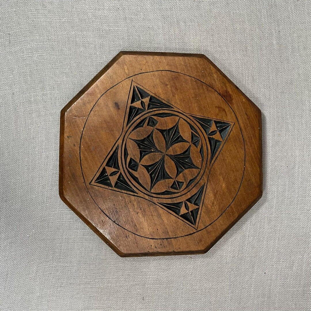 Trivet Vtg Hand Carved Solid Wood Octagonal Hot Plate Stand Felt-backed ...